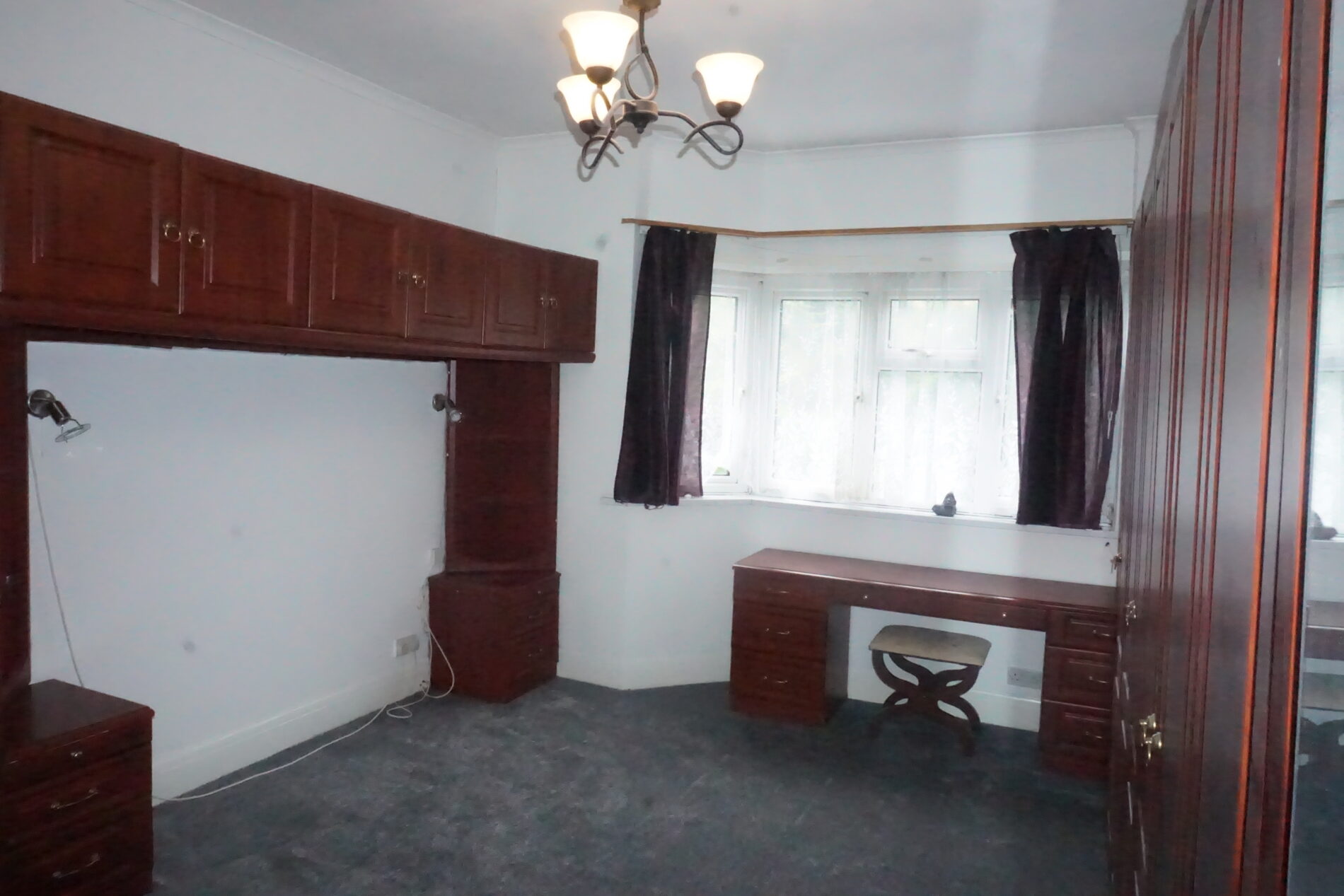 Impressive 4 bedroom house available to rent in Watford way Hendon NW4