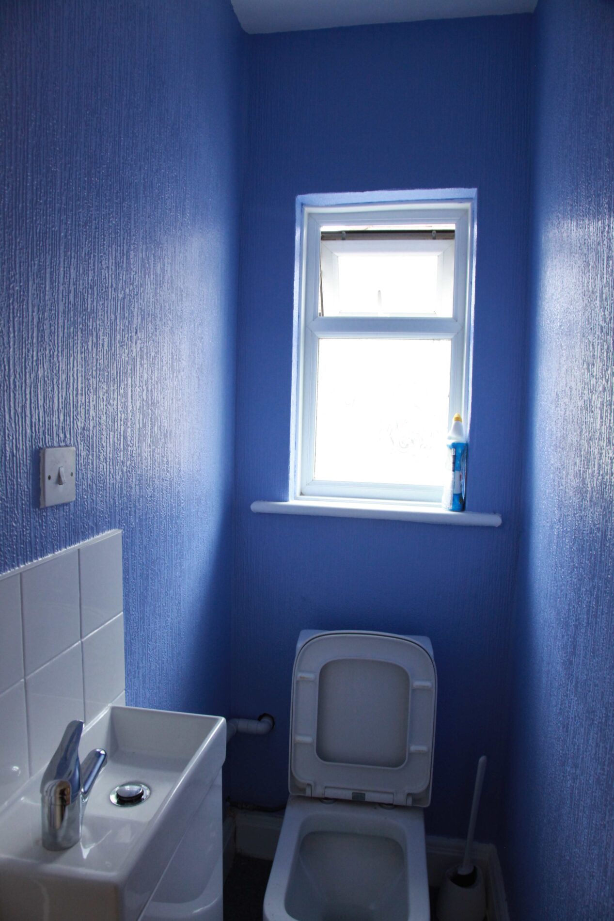 Impressive 3/4bedrooms semi detached house available to rent in Harrow HA2